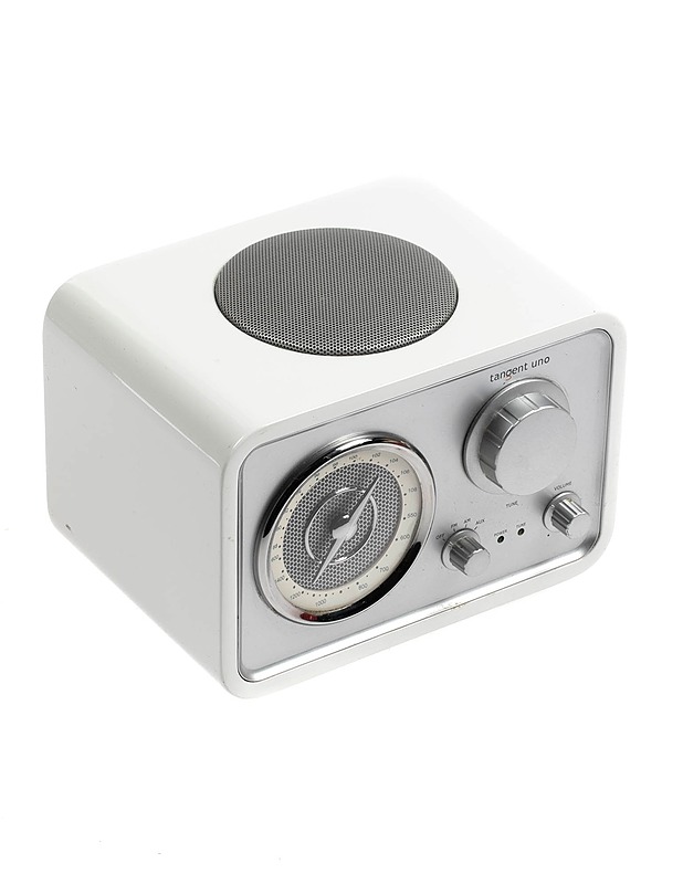 Viihde-elektroniikkaa kuukauden takuulla